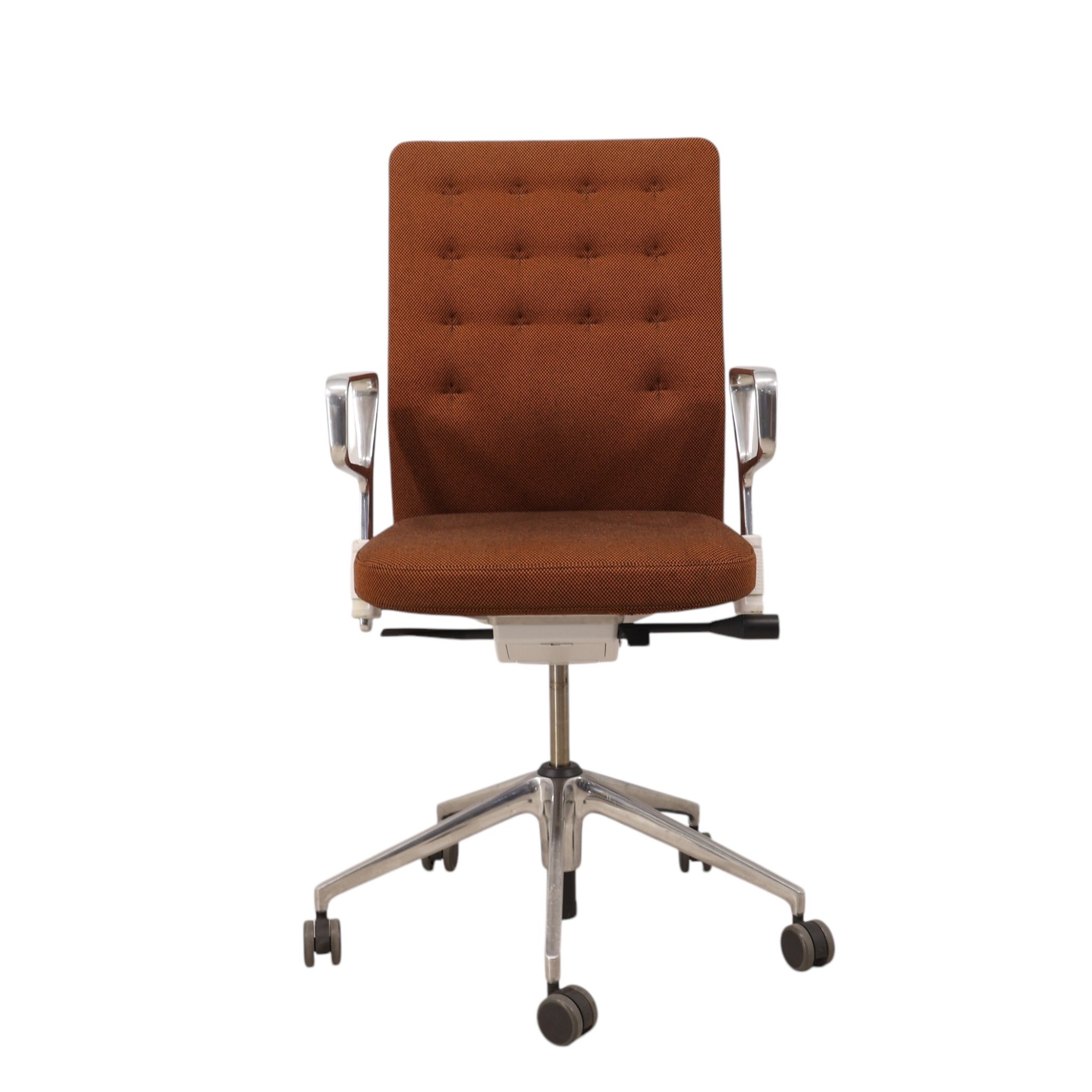 Delivery - Chair Smith